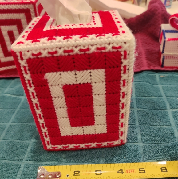 homemade | Accents | Needlepoint Tissue Box Cover Handmade | Poshmark